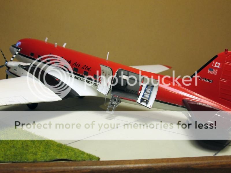 Basler BT-67 (From Italeri C-47 in 1/72) FINISHED - Page 2 - The ...